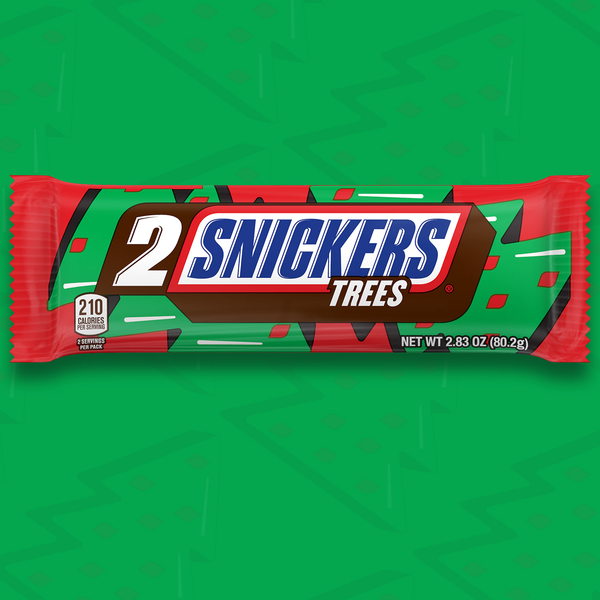 Snickers Candy Tree ASMR SNICKERS CHRISTMAS TREES TWIX SANTAS HOLIDAY